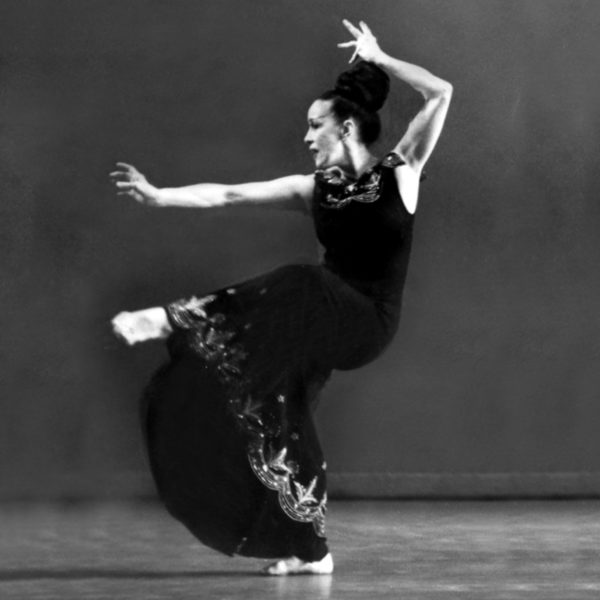 19 Poses - Martha Graham Dance Company